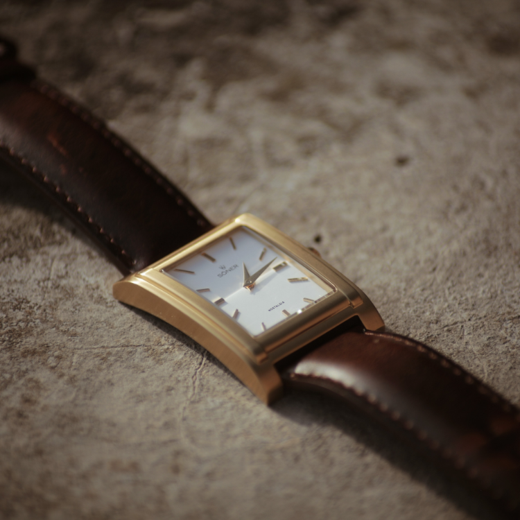 The Allure of Square Watches for Men | Stand Out with Your WristThe ...